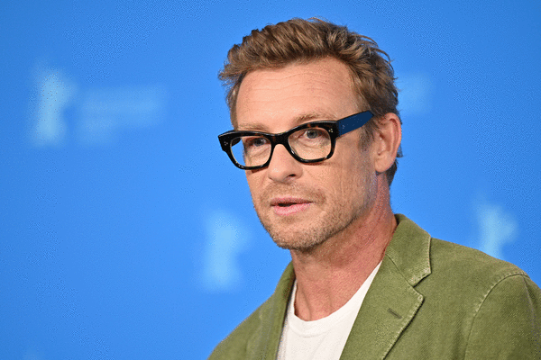 'The Mentalist' star Simon Baker charged with DUI in Australia ...