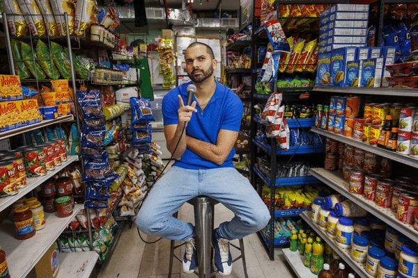 Philly comedian Che Guerrero finds humor and absurdity in his ...
